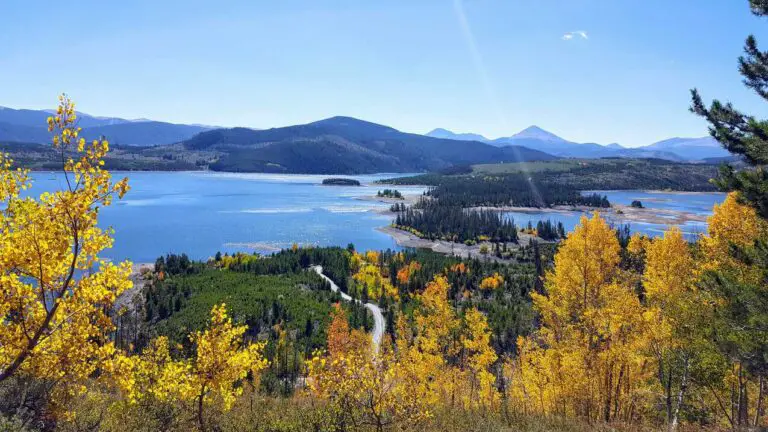 experience-the-amazing-fall-colors-in-summit-county-colorado